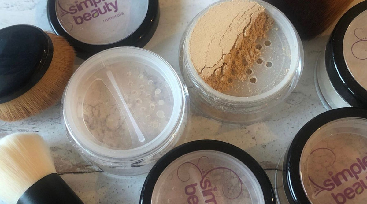 How To Apply Mineral Makeup Without Making A Mess ...