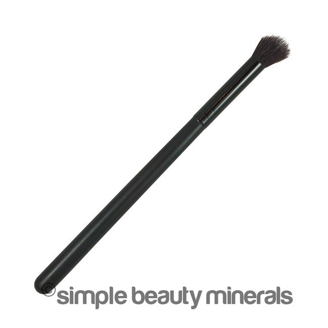 Fluffy Angled Eye Shading Brush – simplebeautyminerals.com