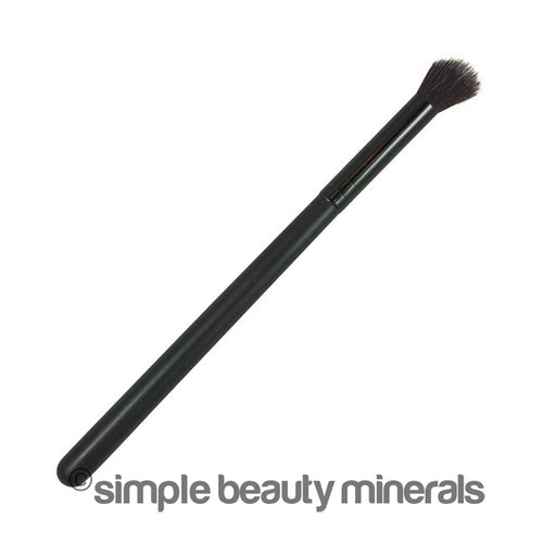 Fluffy Angled Eye Shading Brush | simplebeautyminerals.com